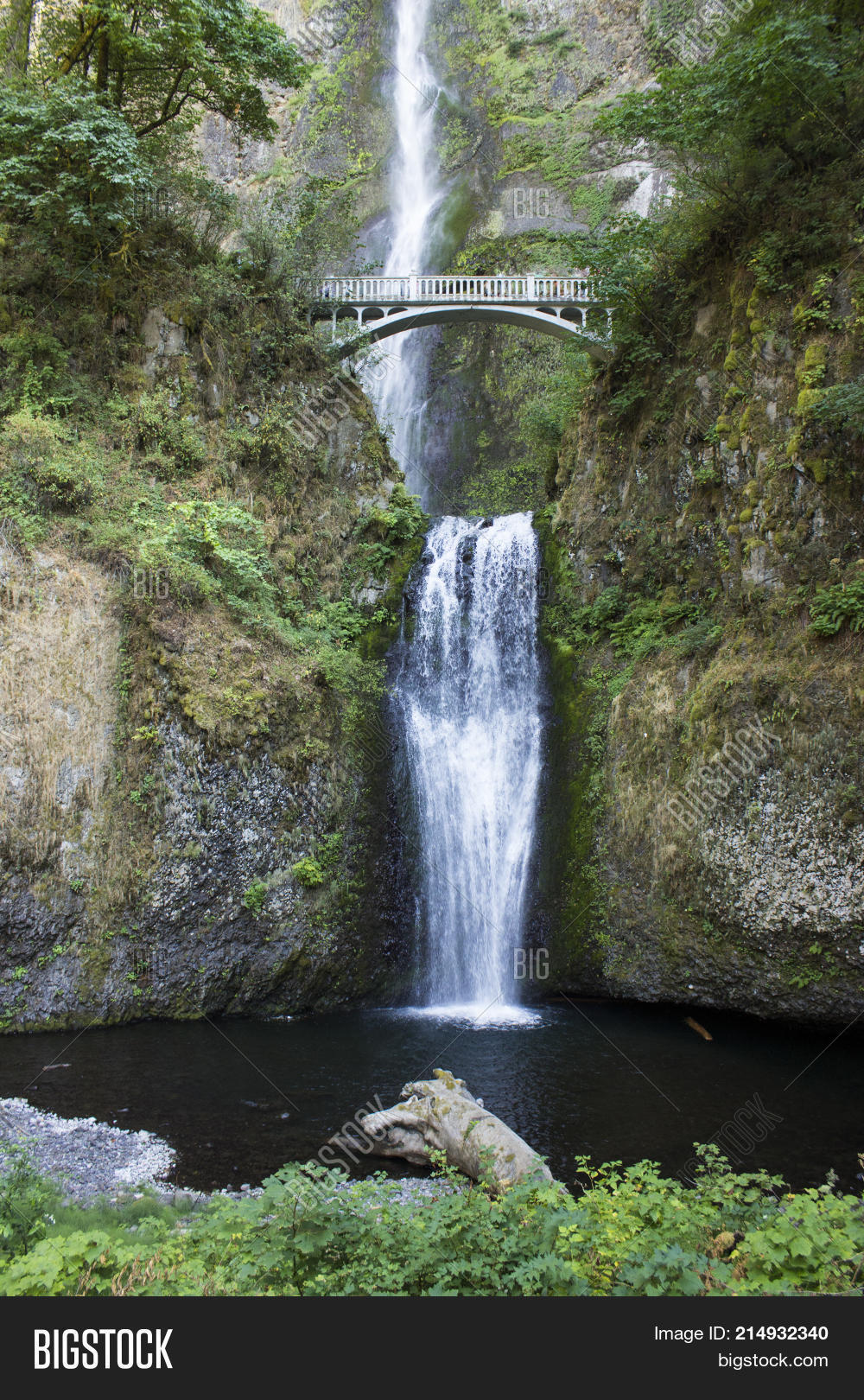 Multnomah Falls Image & Photo (Free Trial) | Bigstock