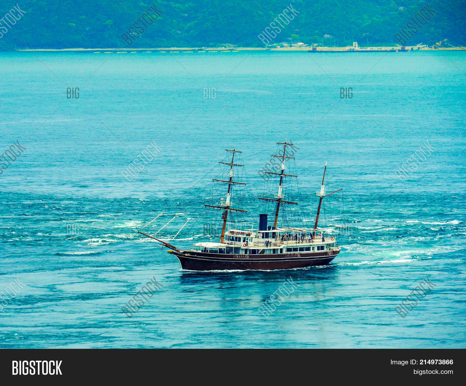 Naruto Strait Boat Image & Photo (Free Trial) | Bigstock