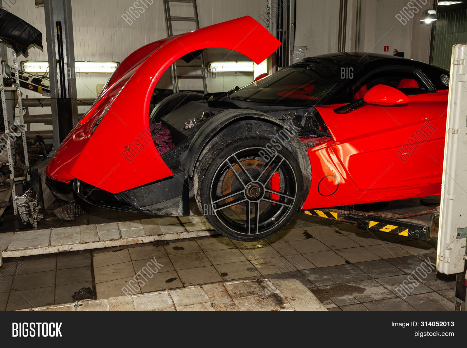 Marussia B1 Super Car