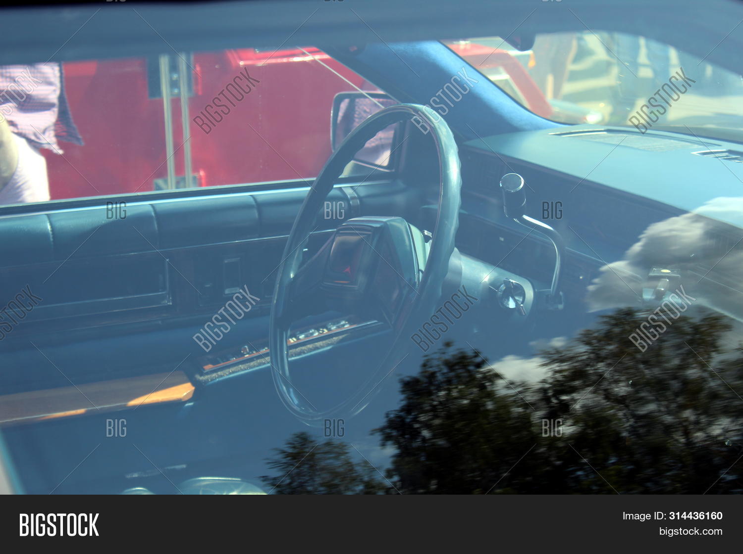 View Steering Wheel Image & Photo (Free Trial) | Bigstock