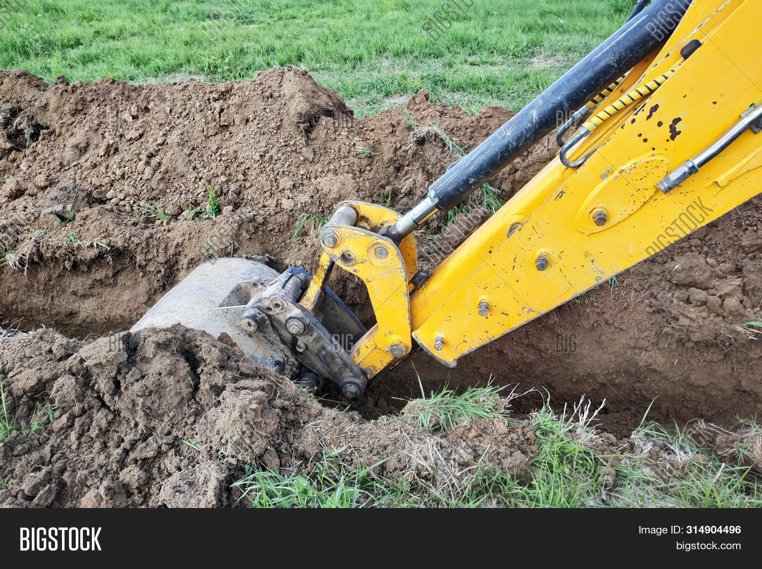 Construction Excavator Image & Photo (Free Trial) | Bigstock