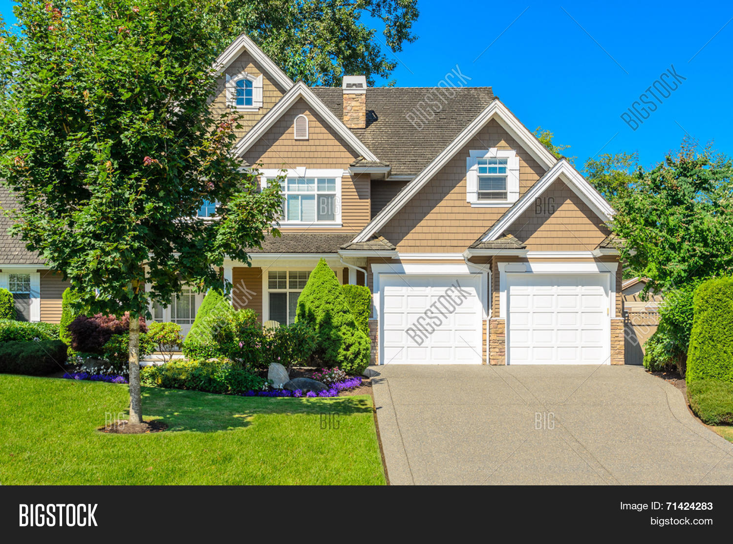 Luxury House Sunny Day Image & Photo (Free Trial) | Bigstock