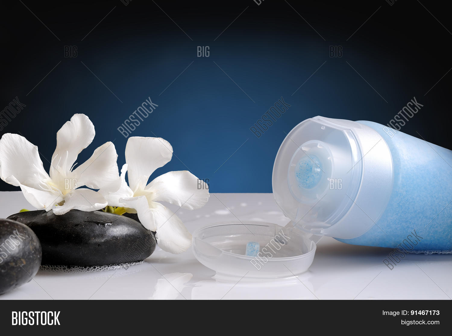 Blue Exfoliating Gel Image & Photo (Free Trial) | Bigstock