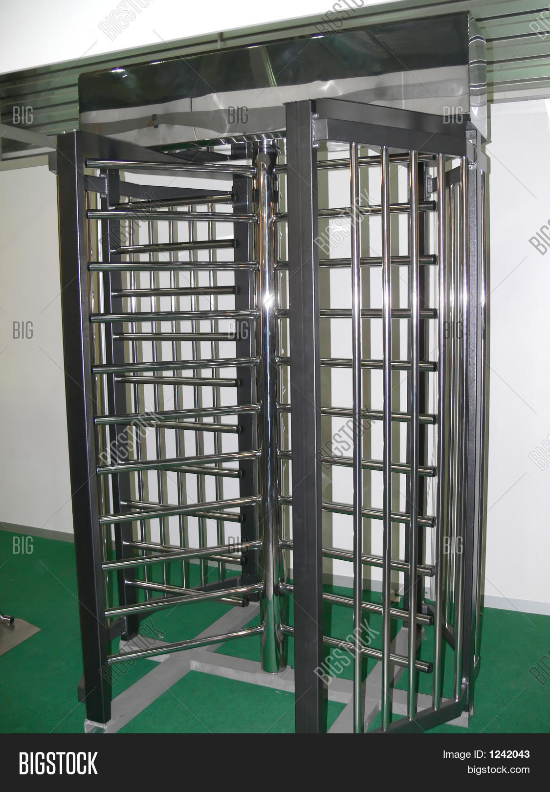 Metal Turnstile Image & Photo (Free Trial) | Bigstock
