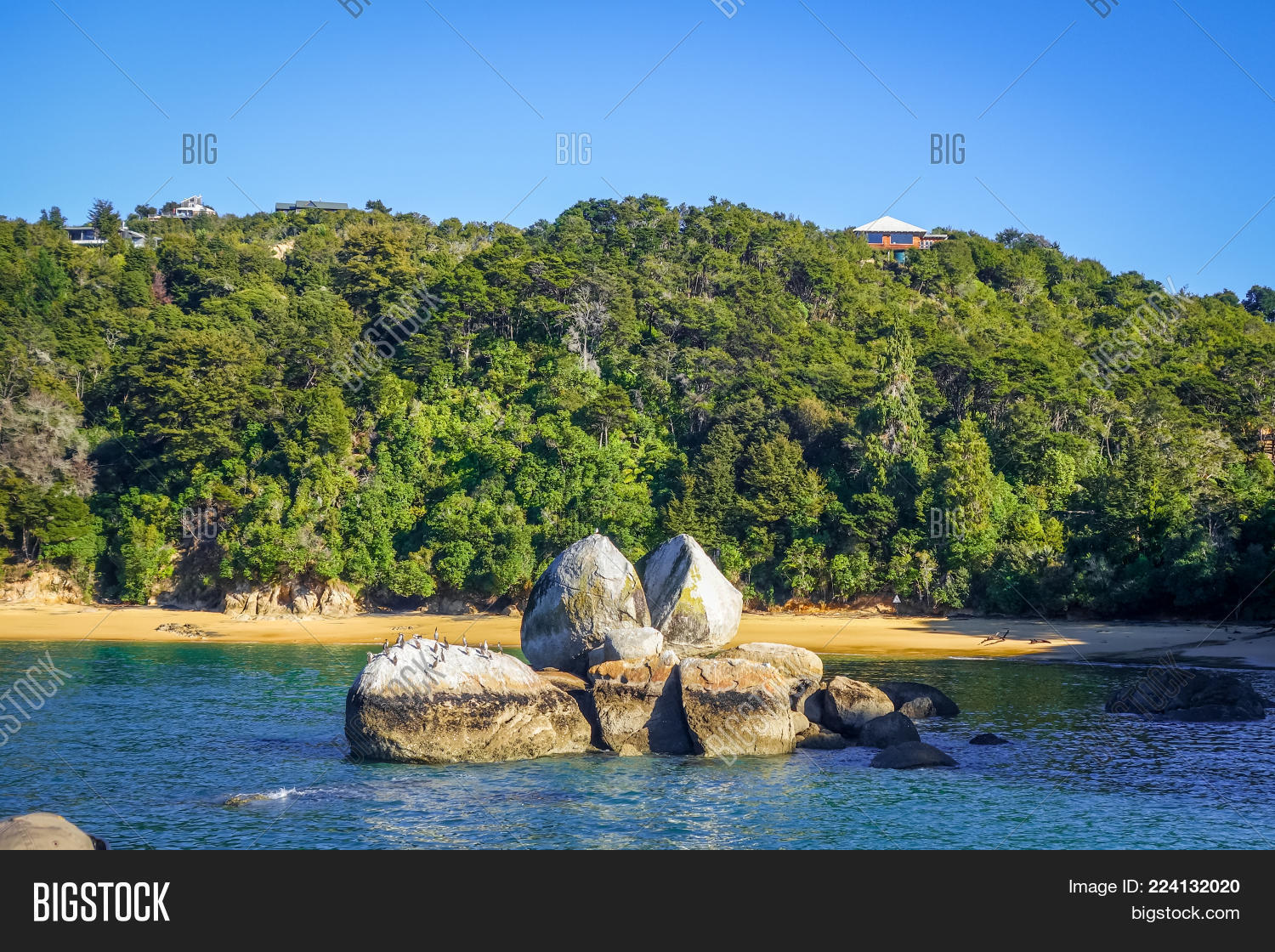 Round Stone Boulder Image & Photo (Free Trial) | Bigstock