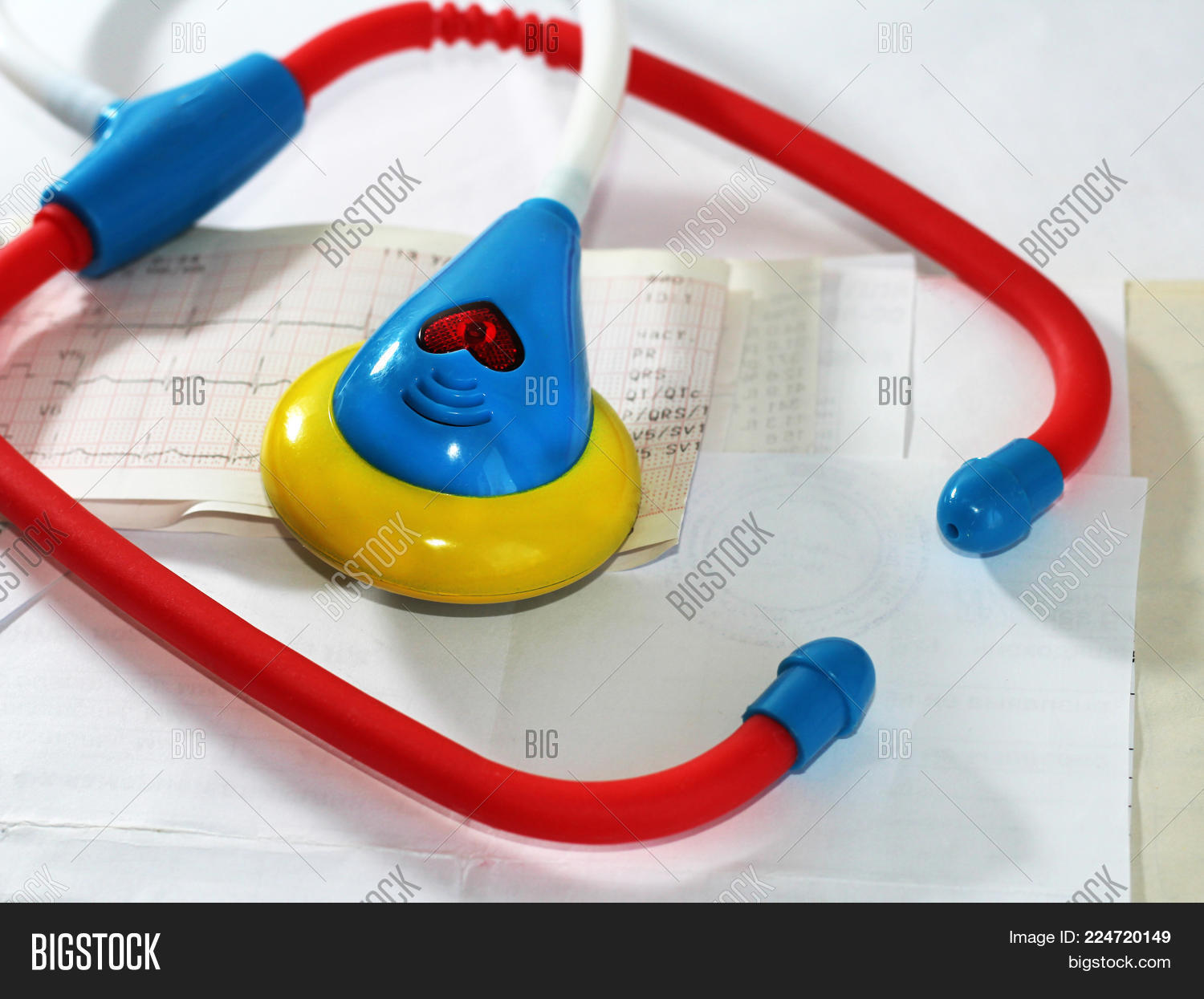 Close- Toy Stethoscope Image & Photo (Free Trial) | Bigstock