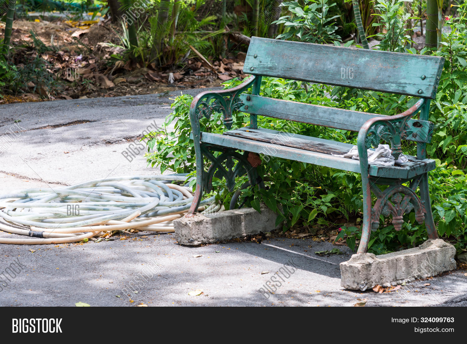Old Metal Bench Image & Photo (Free Trial) | Bigstock