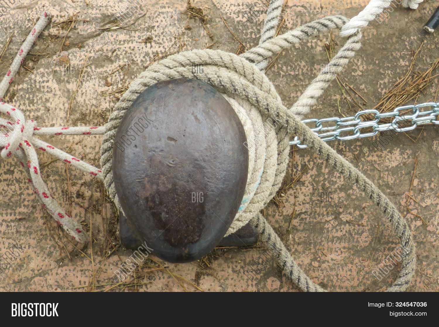 Mooring Docking Ship Image & Photo (Free Trial) | Bigstock