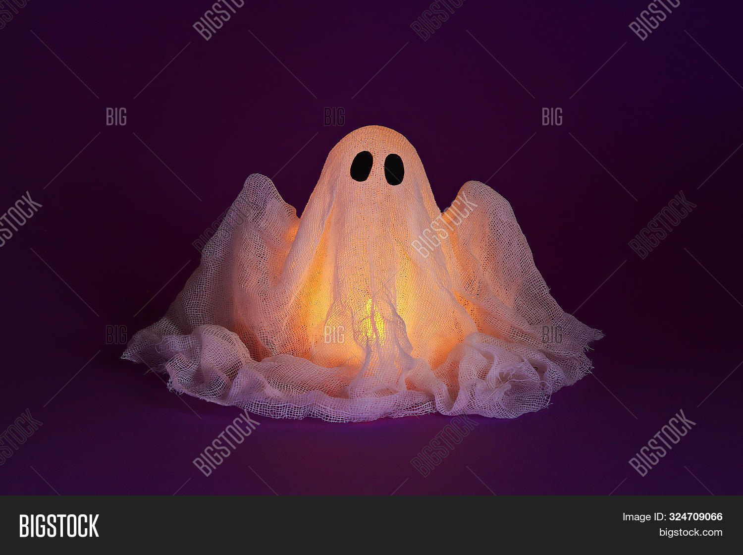Halloween Ghost Starch Image & Photo (Free Trial) | Bigstock