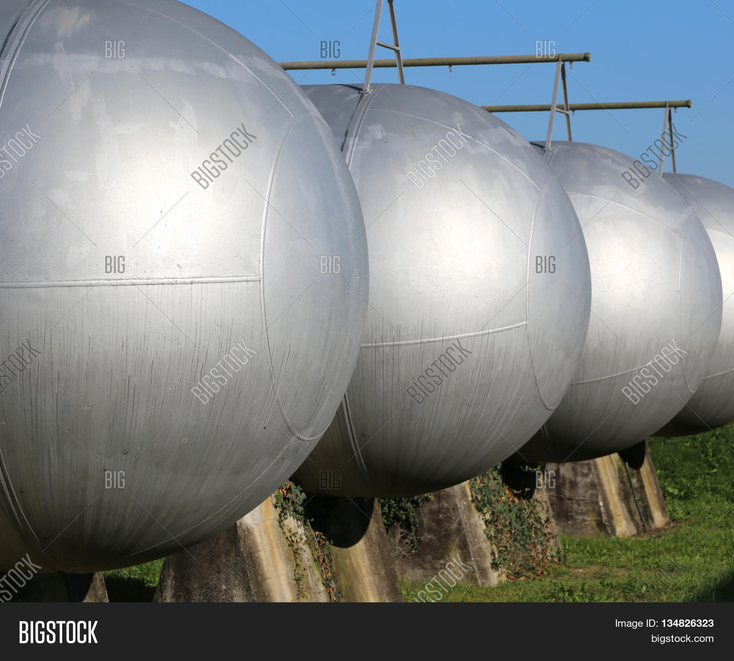 Big Pressure Vessels Image & Photo (Free Trial) | Bigstock