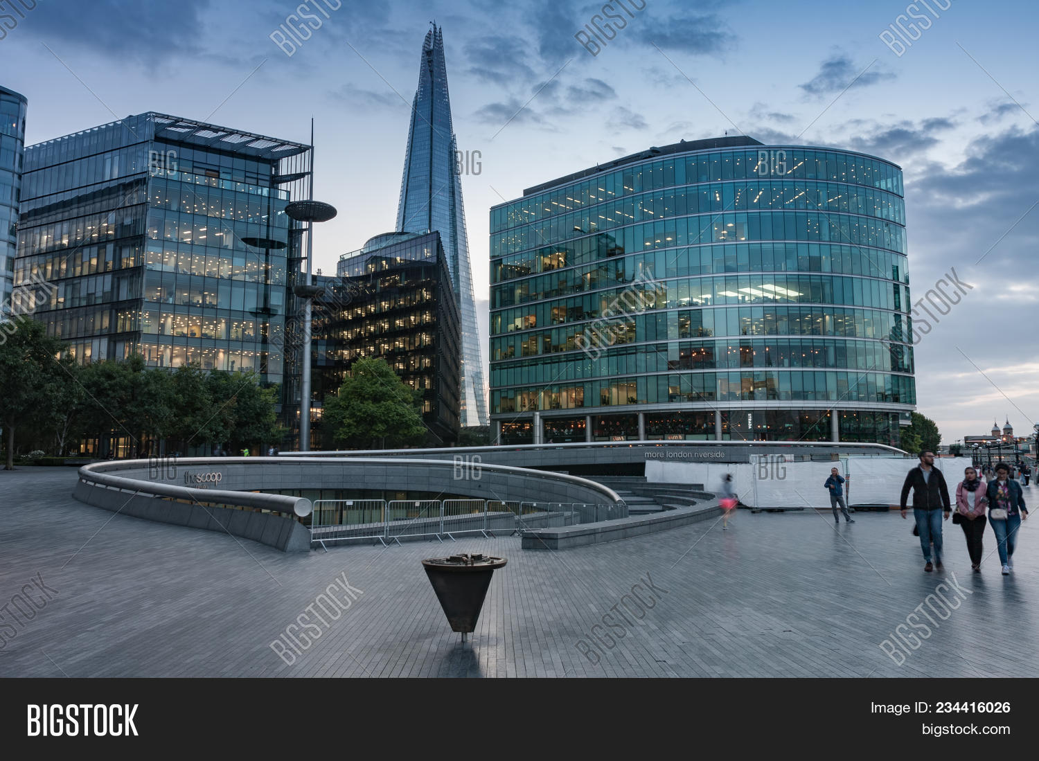 Queen´s Walk,london- Image & Photo (Free Trial) | Bigstock