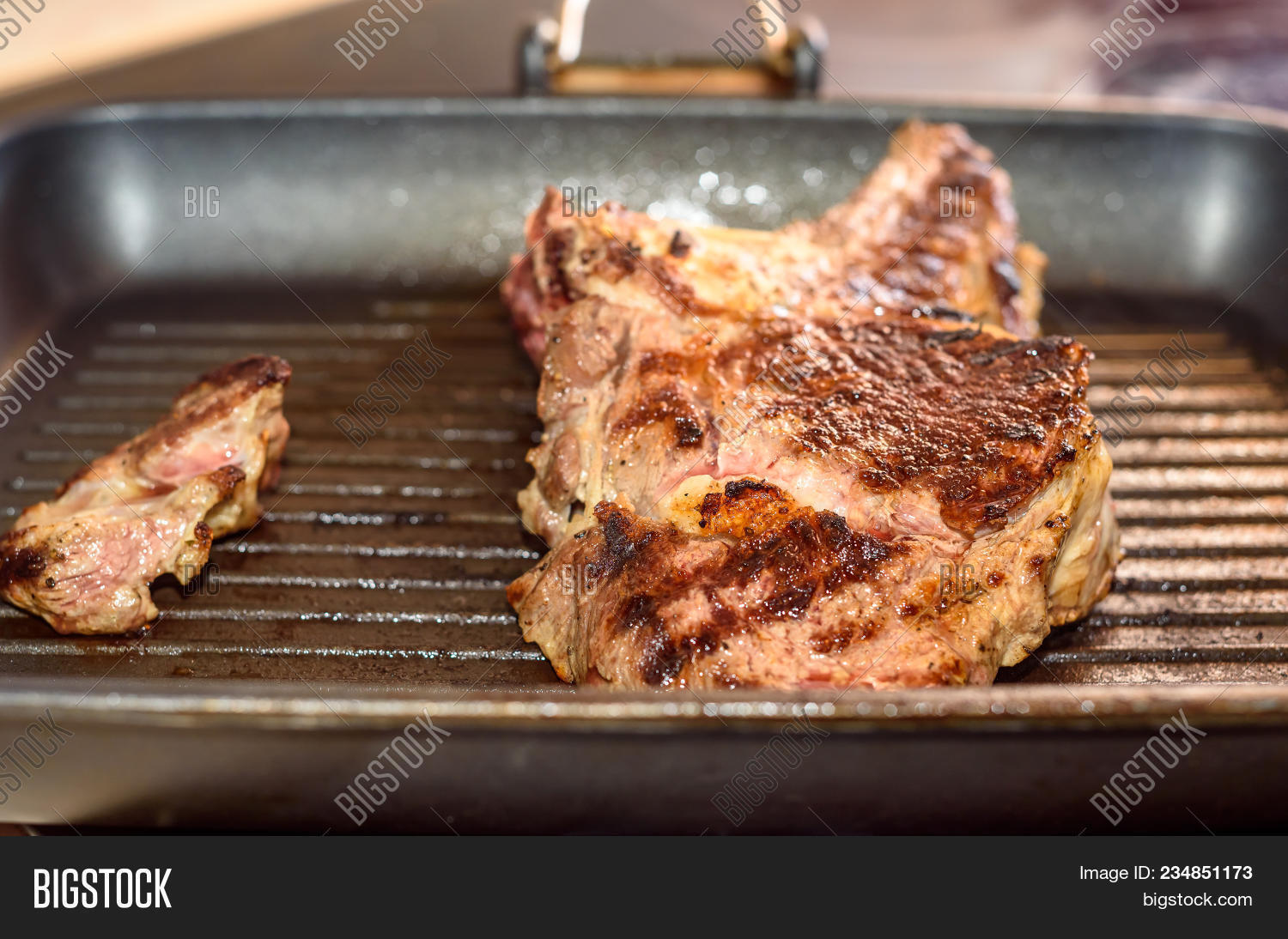 Large Piece Fresh Beef Image & Photo (Free Trial) | Bigstock