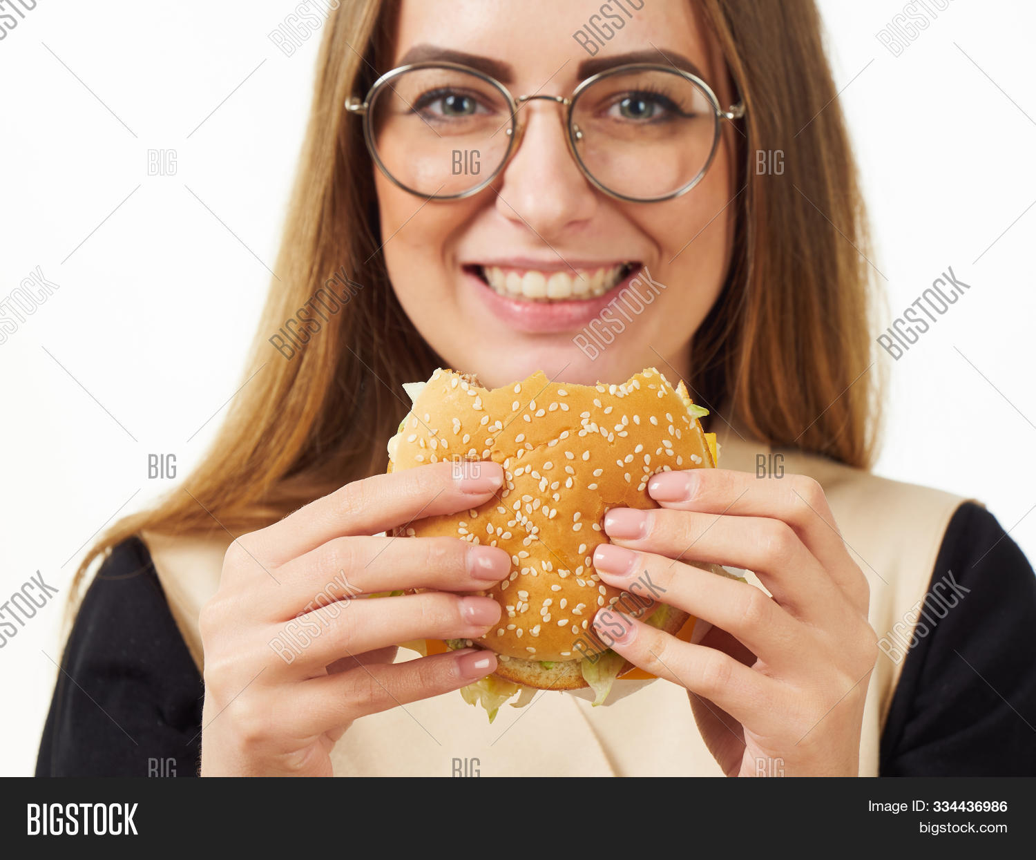 Girl Eating 图片和照片（免费试用） | Bigstock