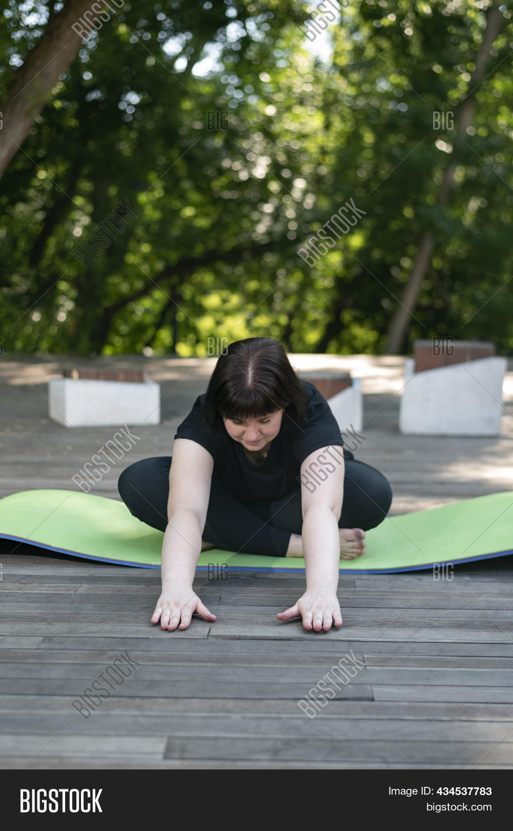Young Beautiful Girl Image & Photo (Free Trial) | Bigstock