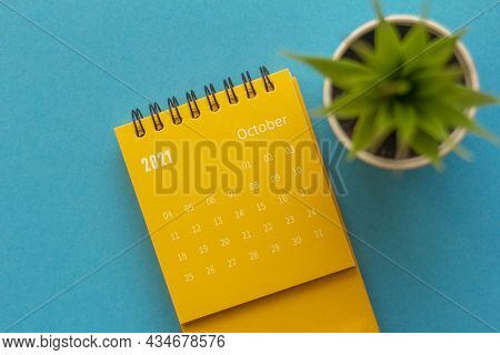 Calendar Tear-off Image & Photo (Free Trial) | Bigstock