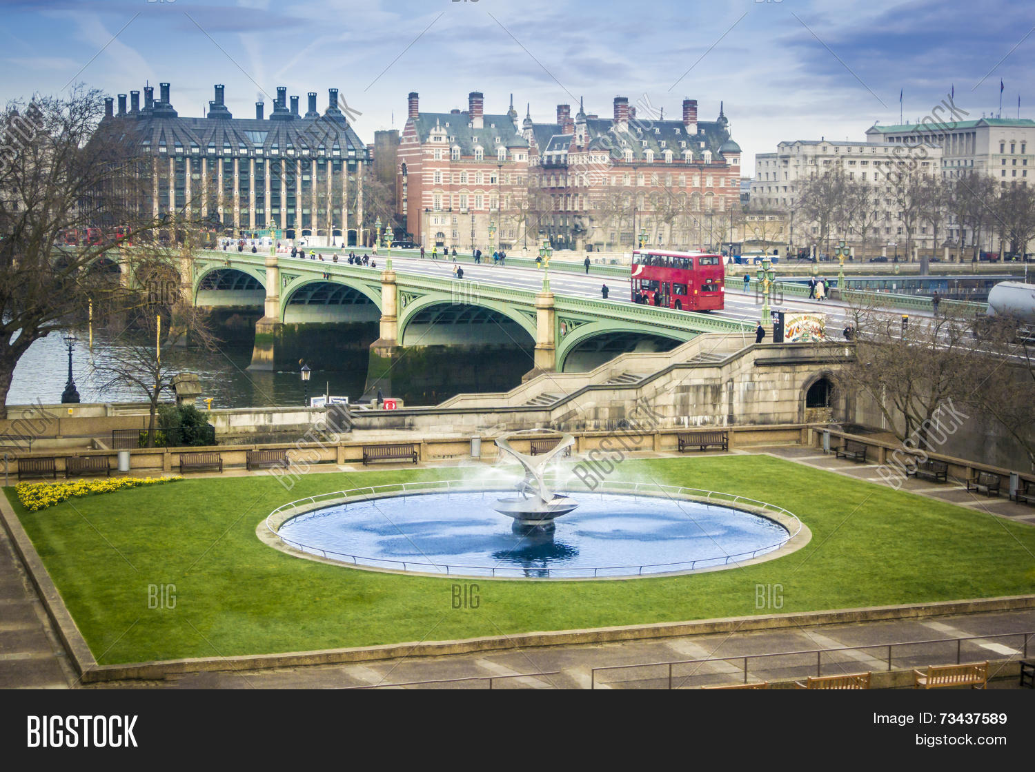 Water Fountain London Image & Photo (Free Trial) | Bigstock