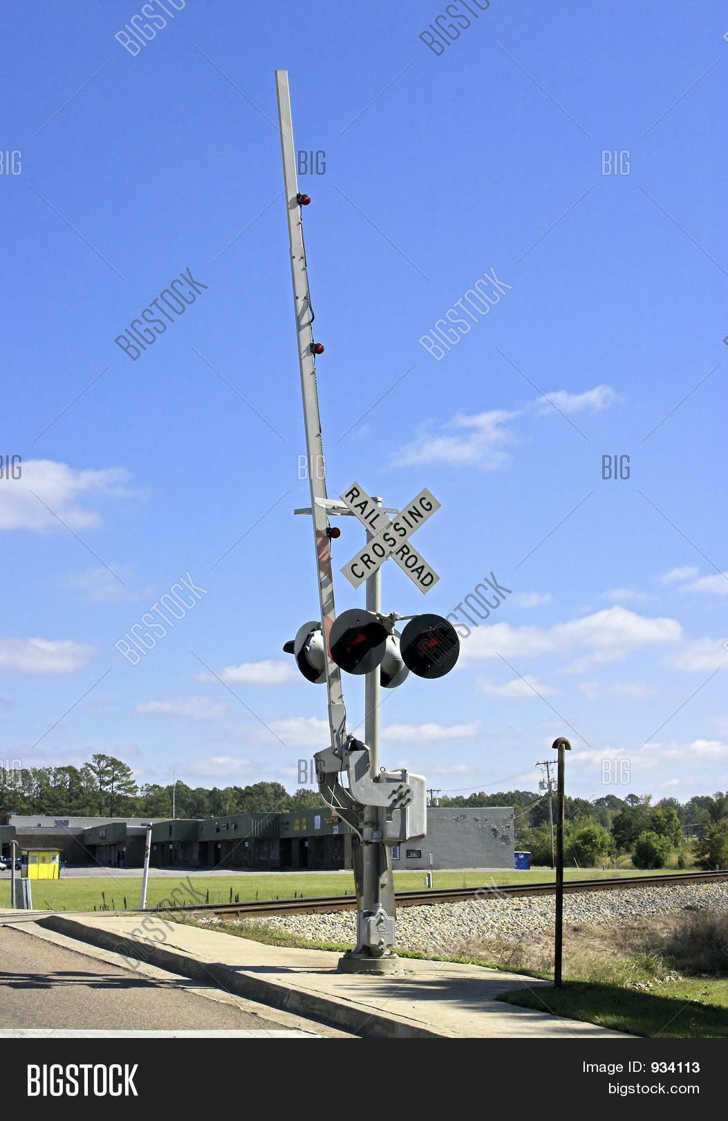 Railroad Crossing Gate Image & Photo (Free Trial) | Bigstock