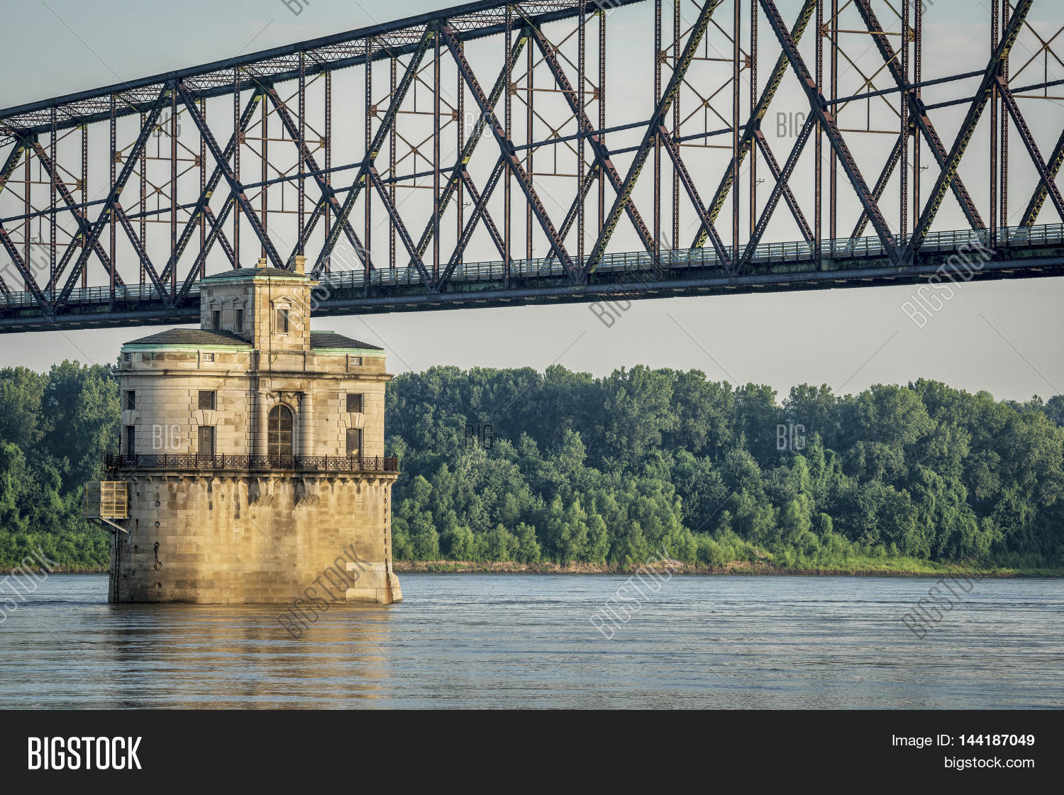 Historic 이미지 및 사진(무료 체험) | Bigstock
