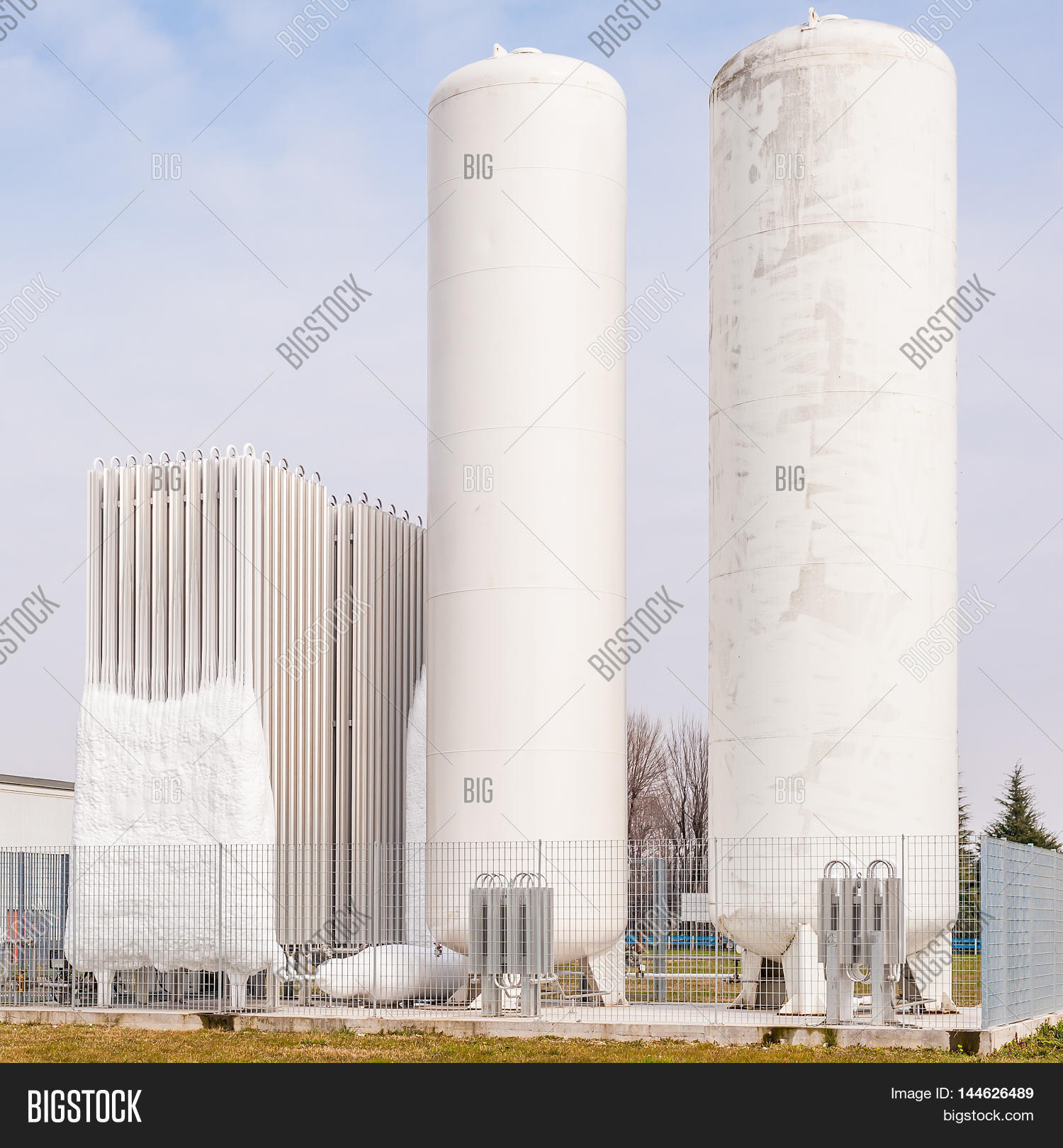 Liquid Oxygen Plant Image & Photo (Free Trial) | Bigstock