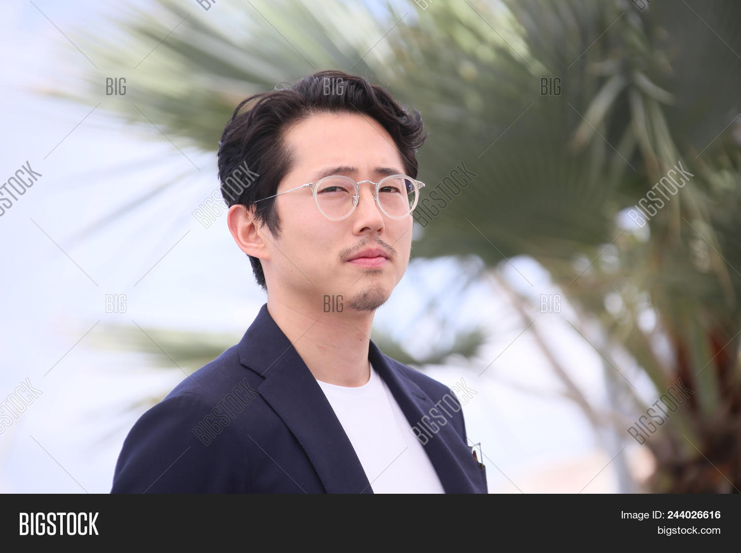 Imagen y foto Actor Steven Yeun (prueba gratis) | Bigstock