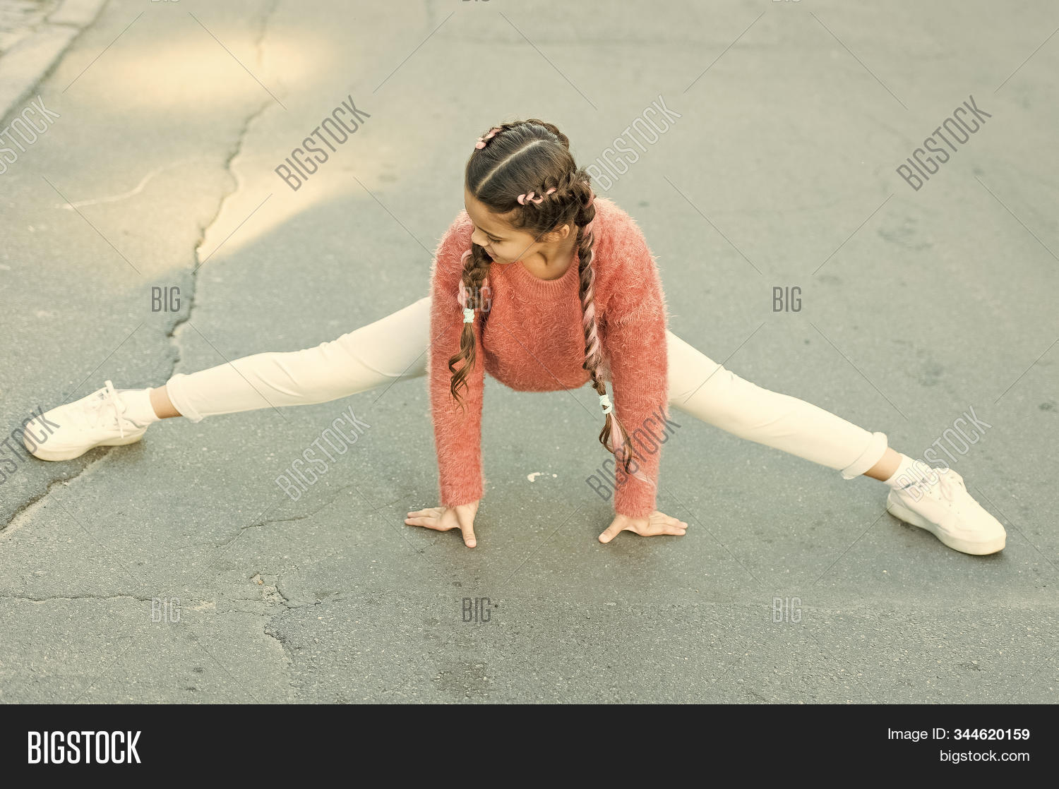 Gymnastics Kids Splits