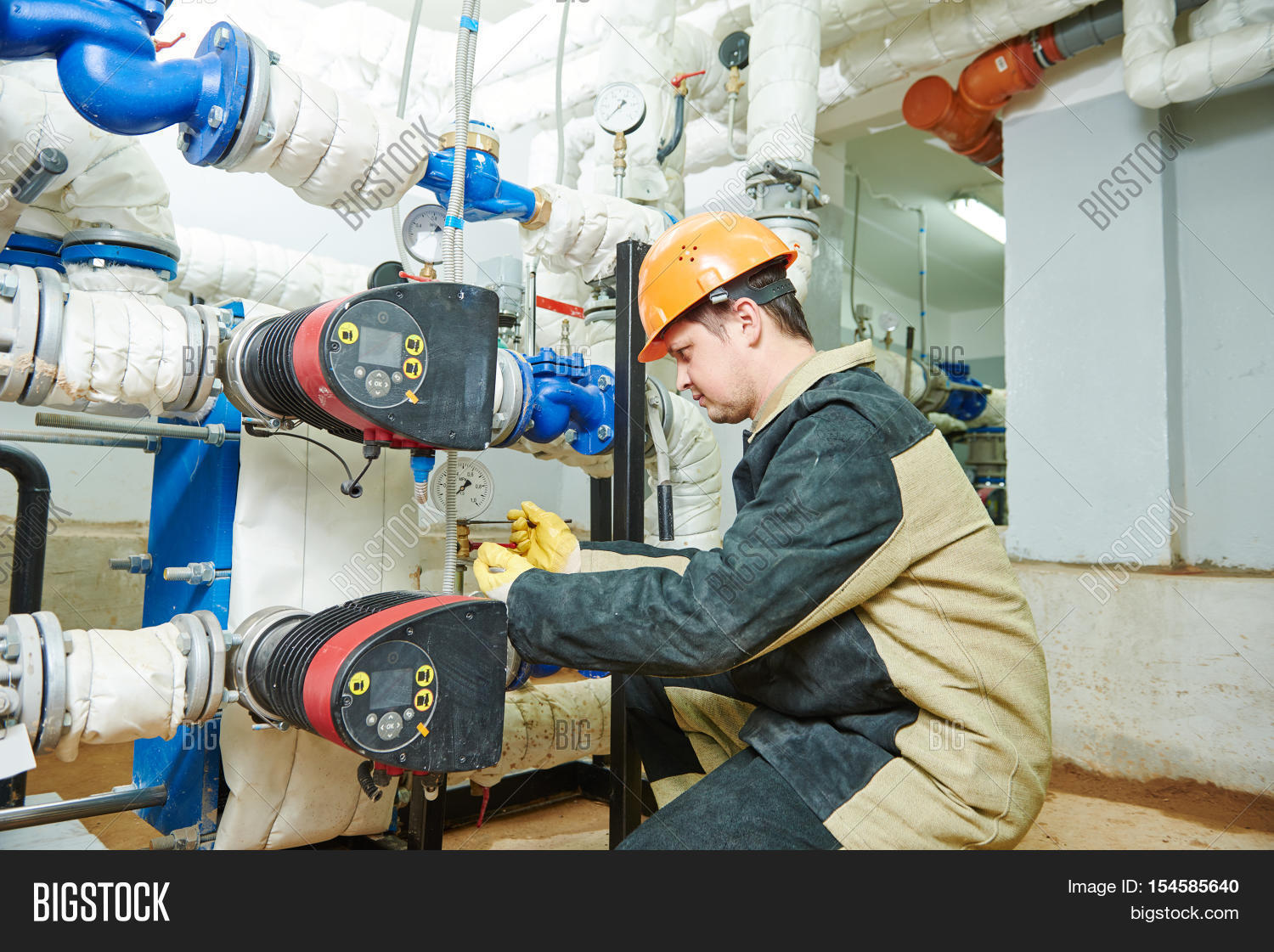 Plumber Technician Image & Photo (Free Trial) | Bigstock