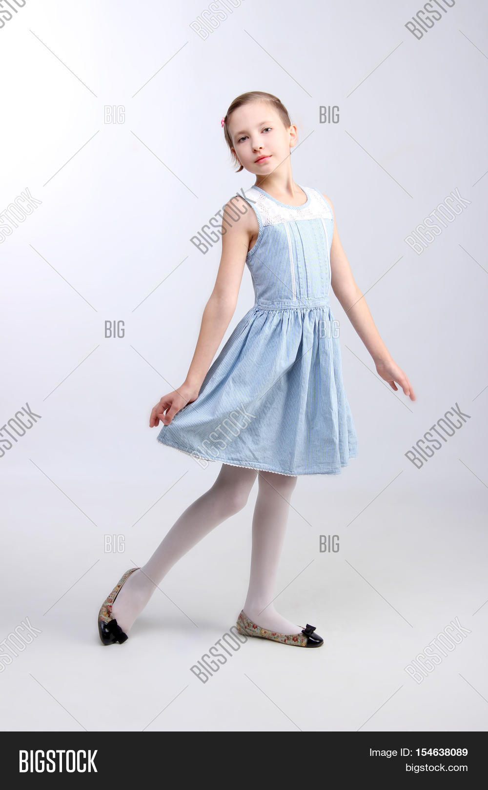 Full-length Portrait Image & Photo (Free Trial) | Bigstock