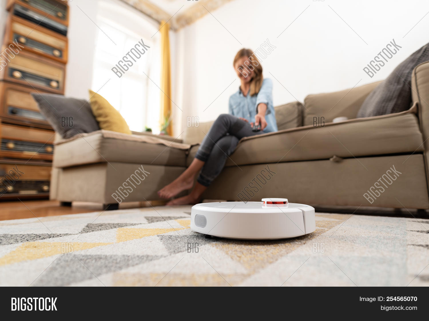 Robotic Vacuum Cleaner Image & Photo (Free Trial) | Bigstock