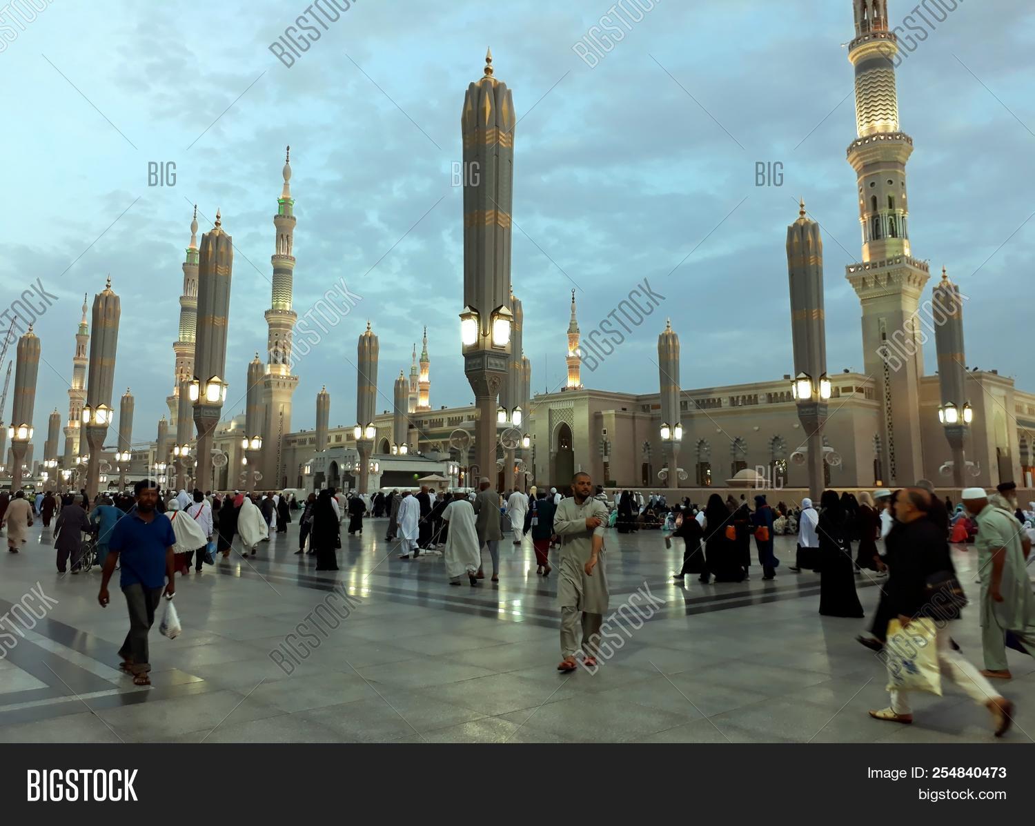 Madinah, Saudi Arabia Image & Photo (Free Trial) | Bigstock