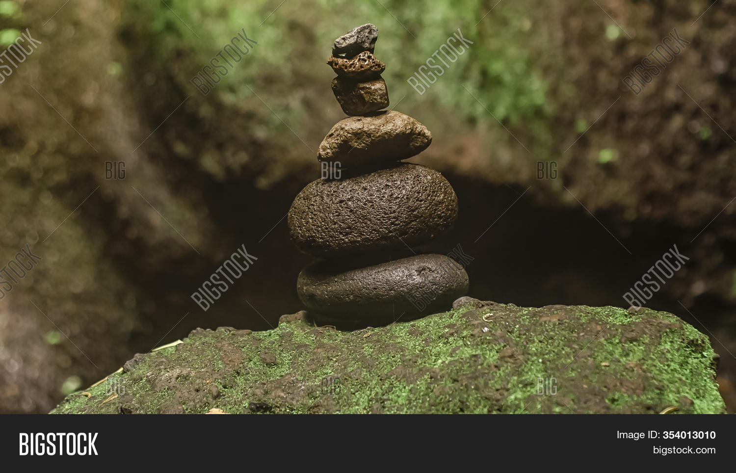 Stone Pyramid Ritual Image & Photo (Free Trial) | Bigstock