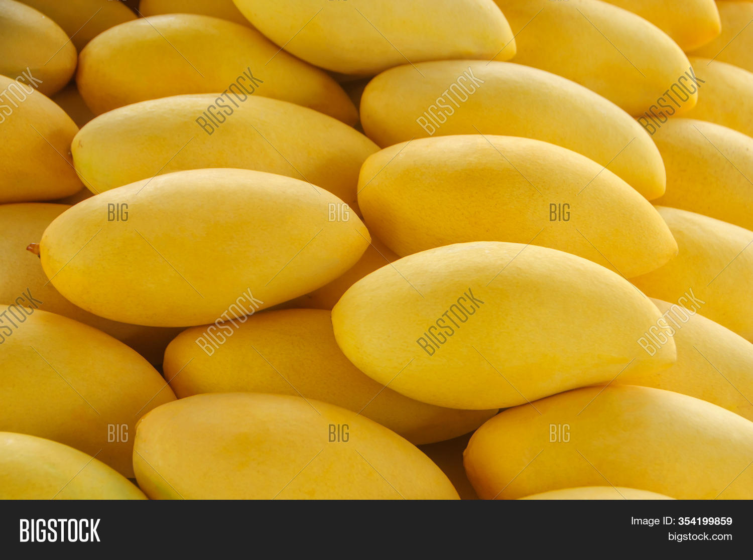 Pile Yellow Ripe Mango Image & Photo (Free Trial) | Bigstock