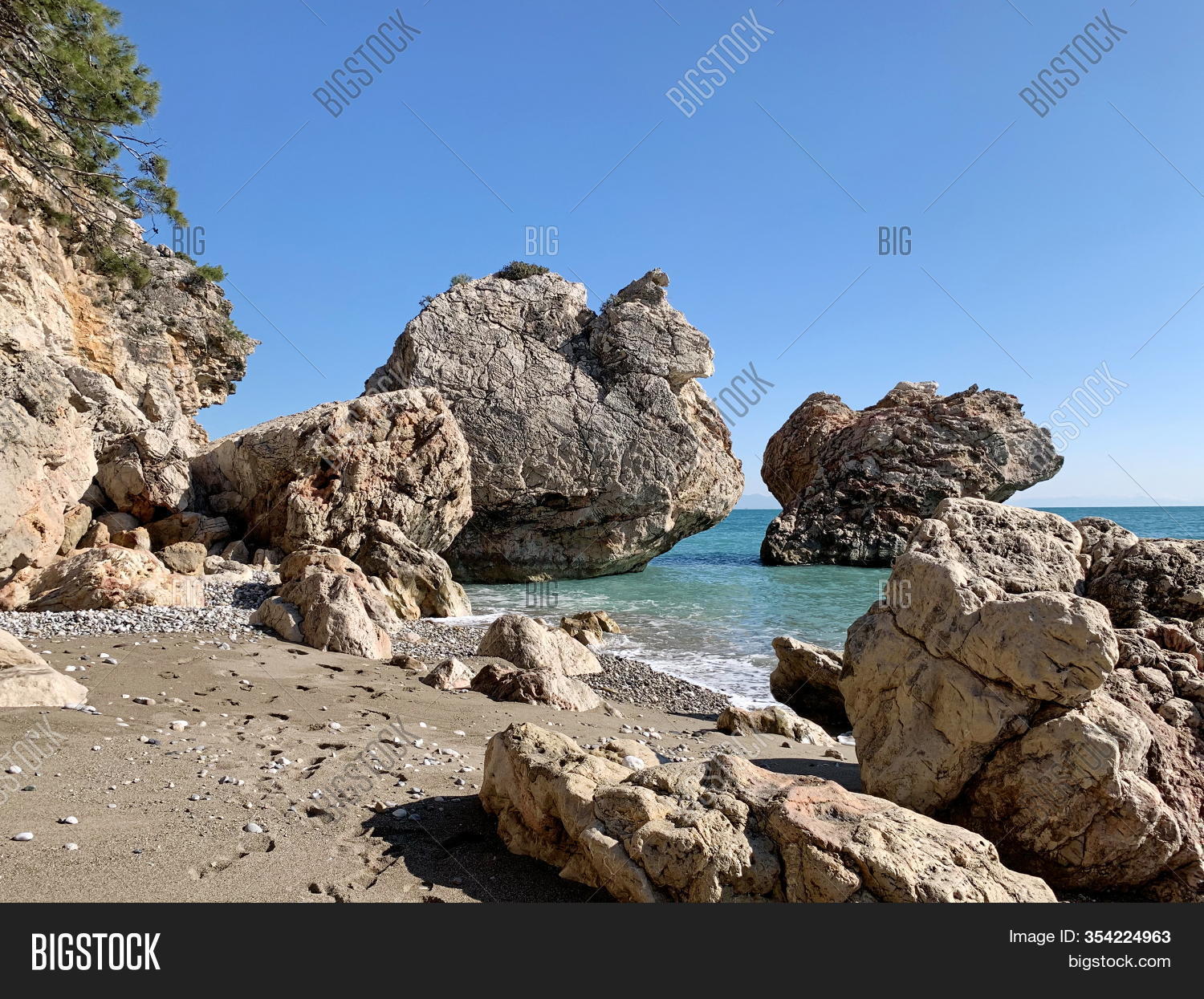 Edge Beach Cliff Large Image & Photo (Free Trial) | Bigstock