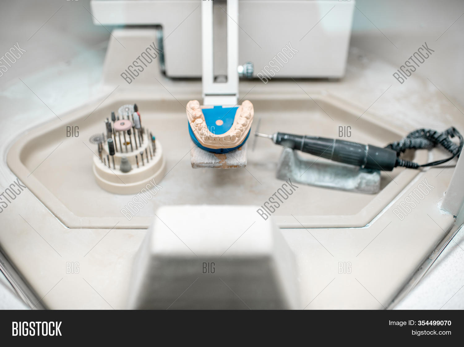 Artificial Jaw Image & Photo (Free Trial) | Bigstock
