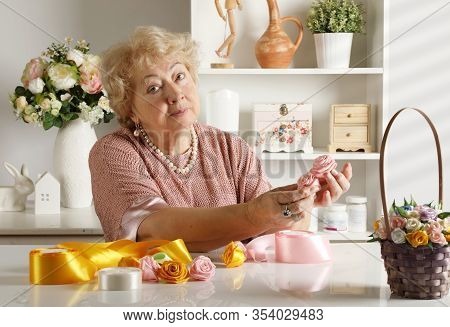 Old Lady Retirement Image & Photo (Free Trial) | Bigstock