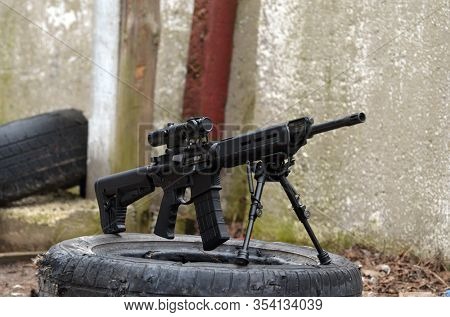 Modern AR15 Rifle Image & Photo (Free Trial) | Bigstock