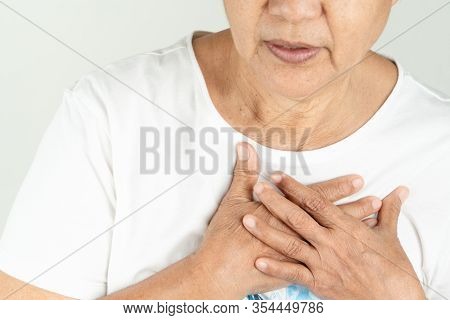 Old Woman Heart Attack Image & Photo (Free Trial) | Bigstock