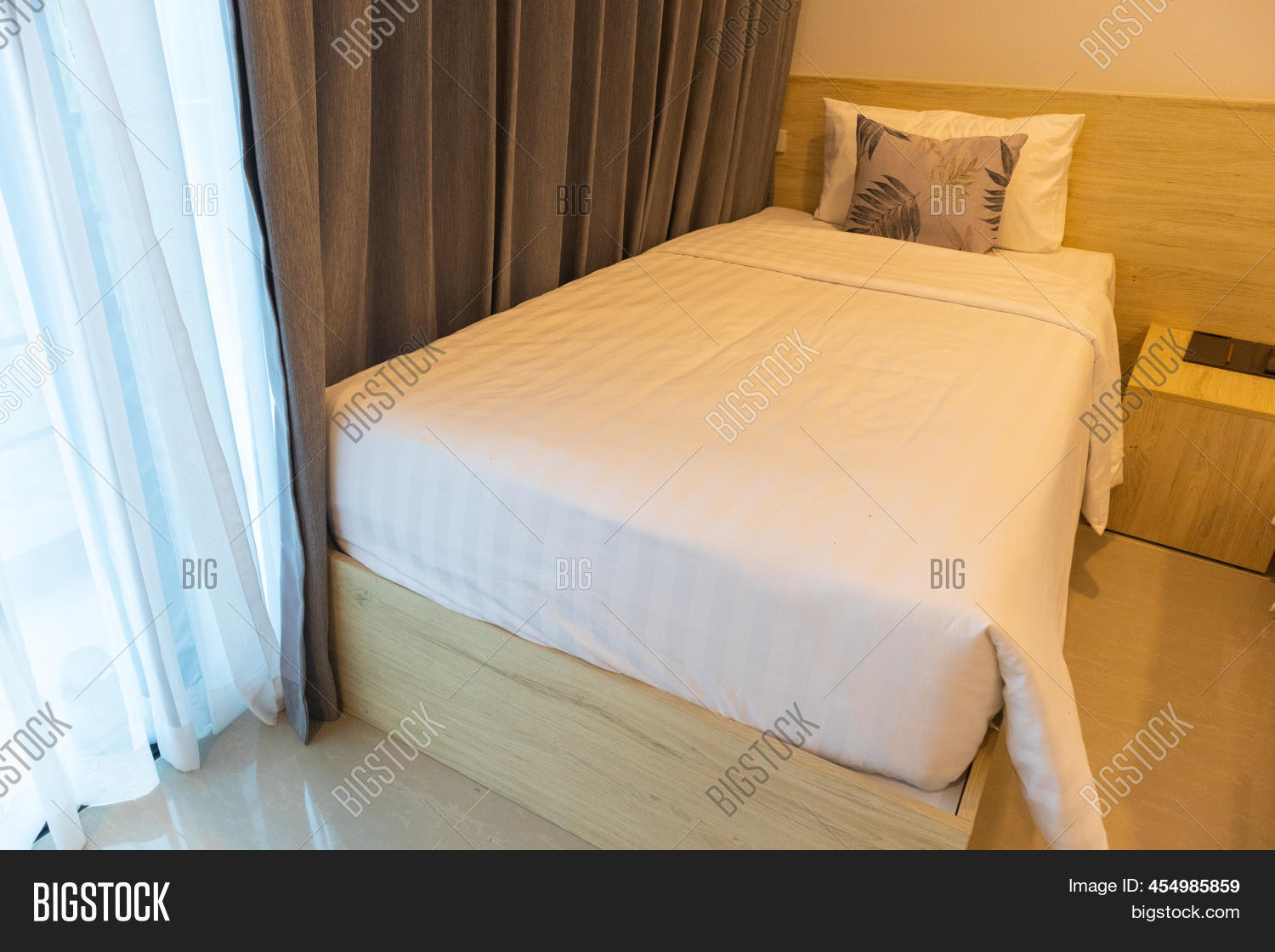 Single Bed Hotel Room Image & Photo (Free Trial) | Bigstock