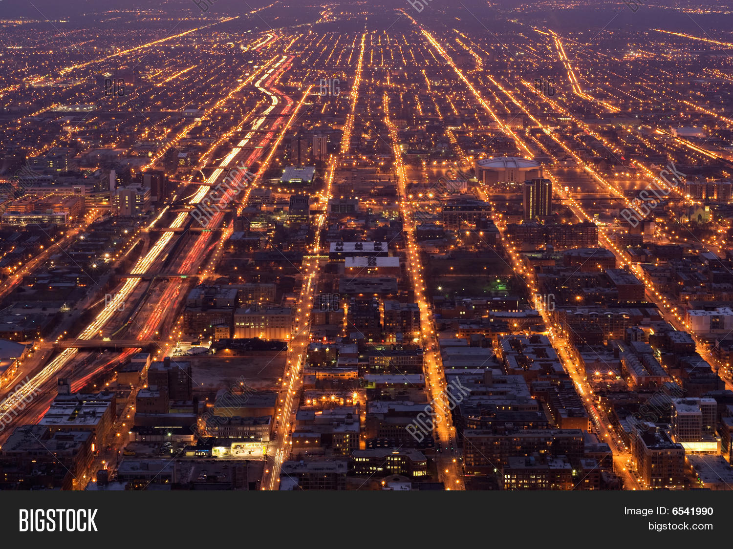 Chicago Streets Night Image & Photo (Free Trial) | Bigstock