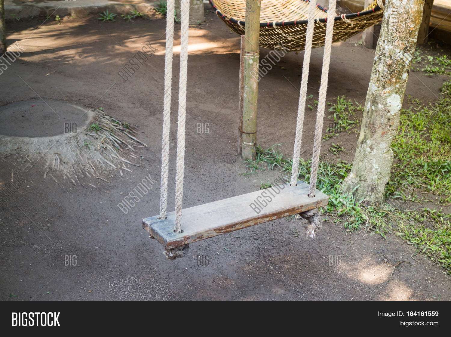 Empty Wooden Swing Image & Photo (Free Trial) | Bigstock