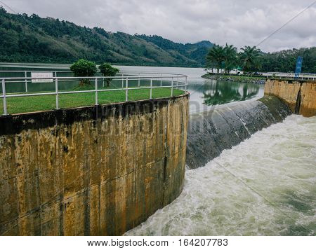Flood Water Overflow Image & Photo (Free Trial) | Bigstock