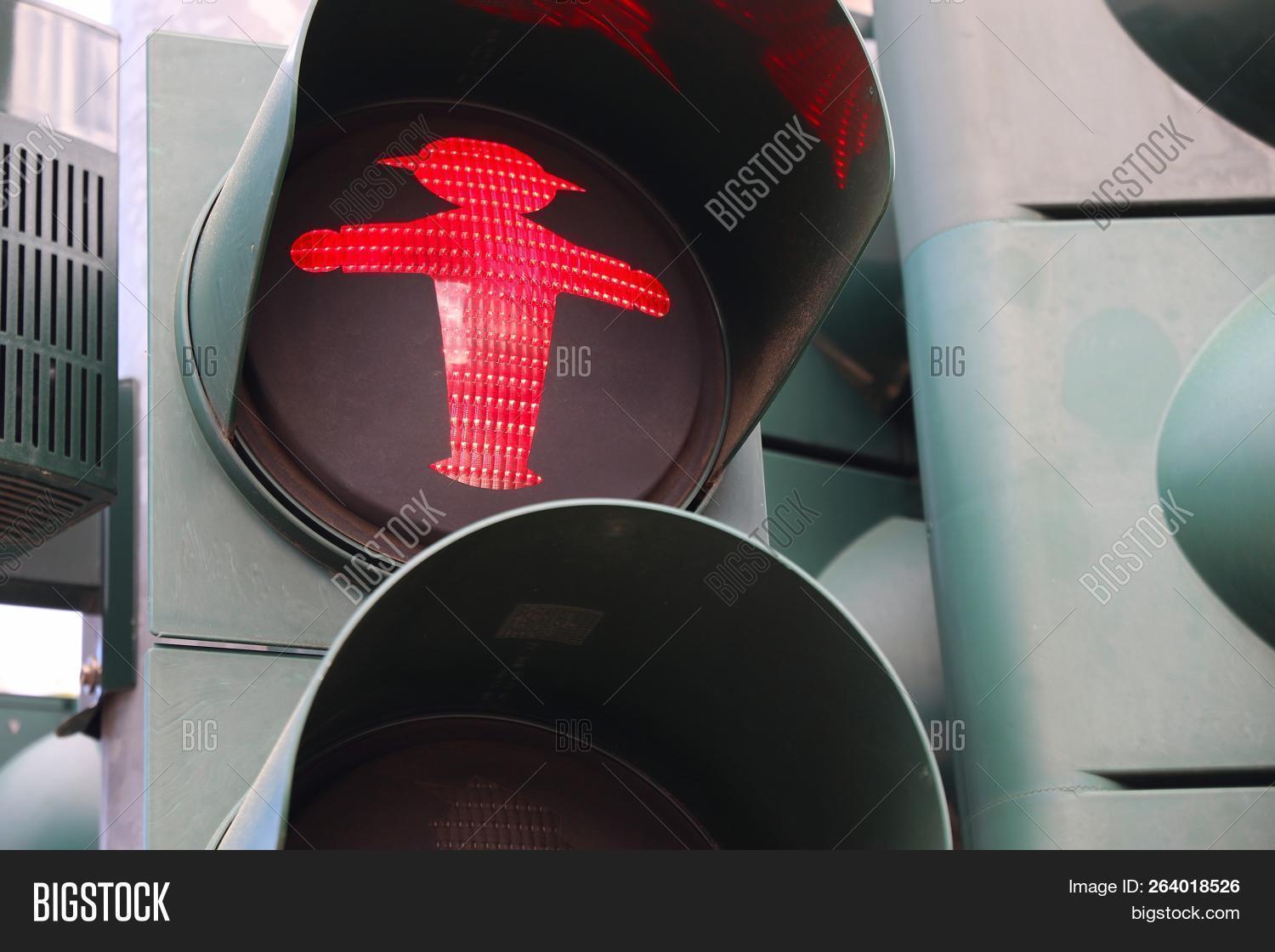German Traffic Light Image & Photo (Free Trial) | Bigstock