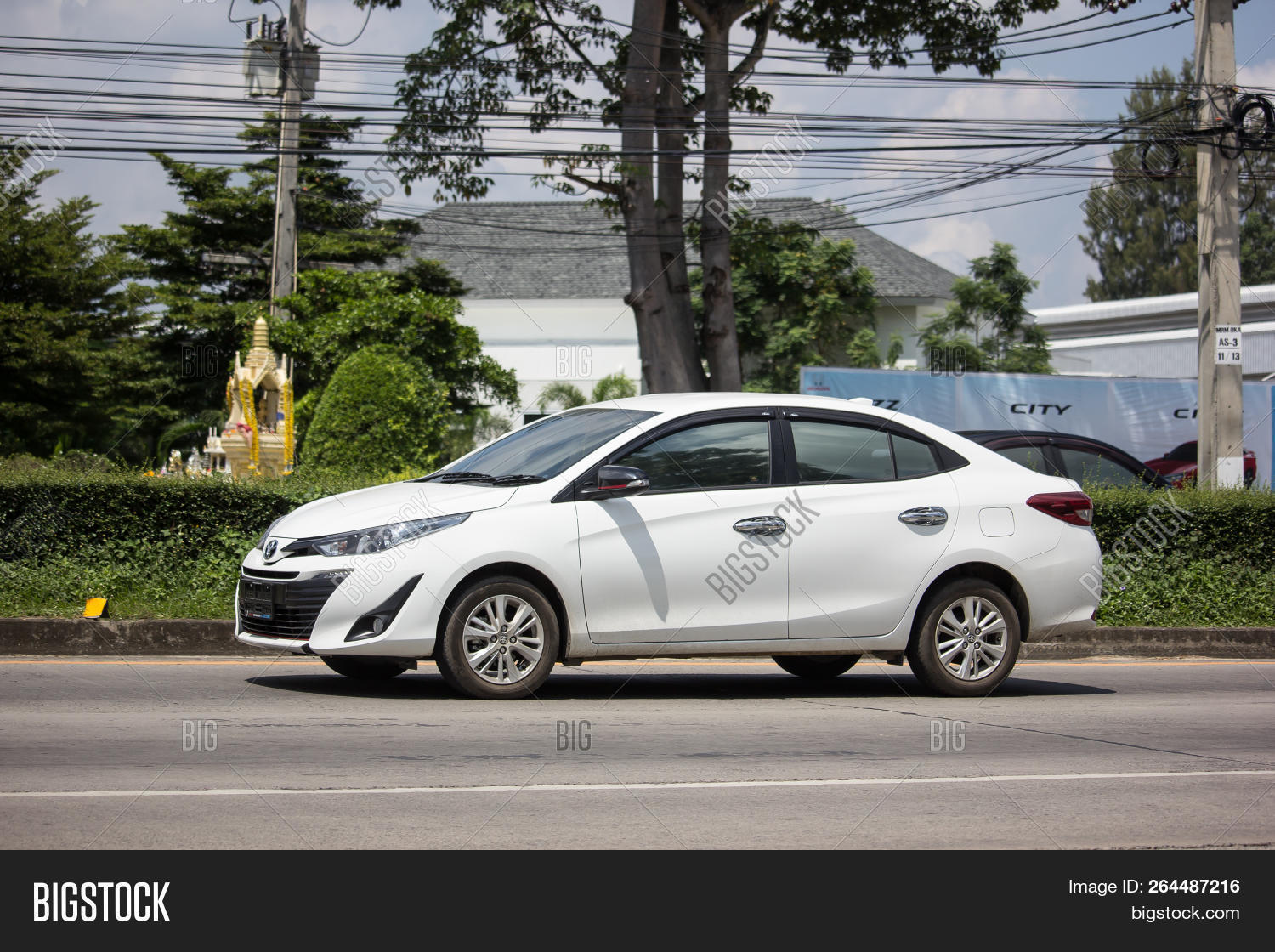New Private Sedan Car Image & Photo (Free Trial) | Bigstock