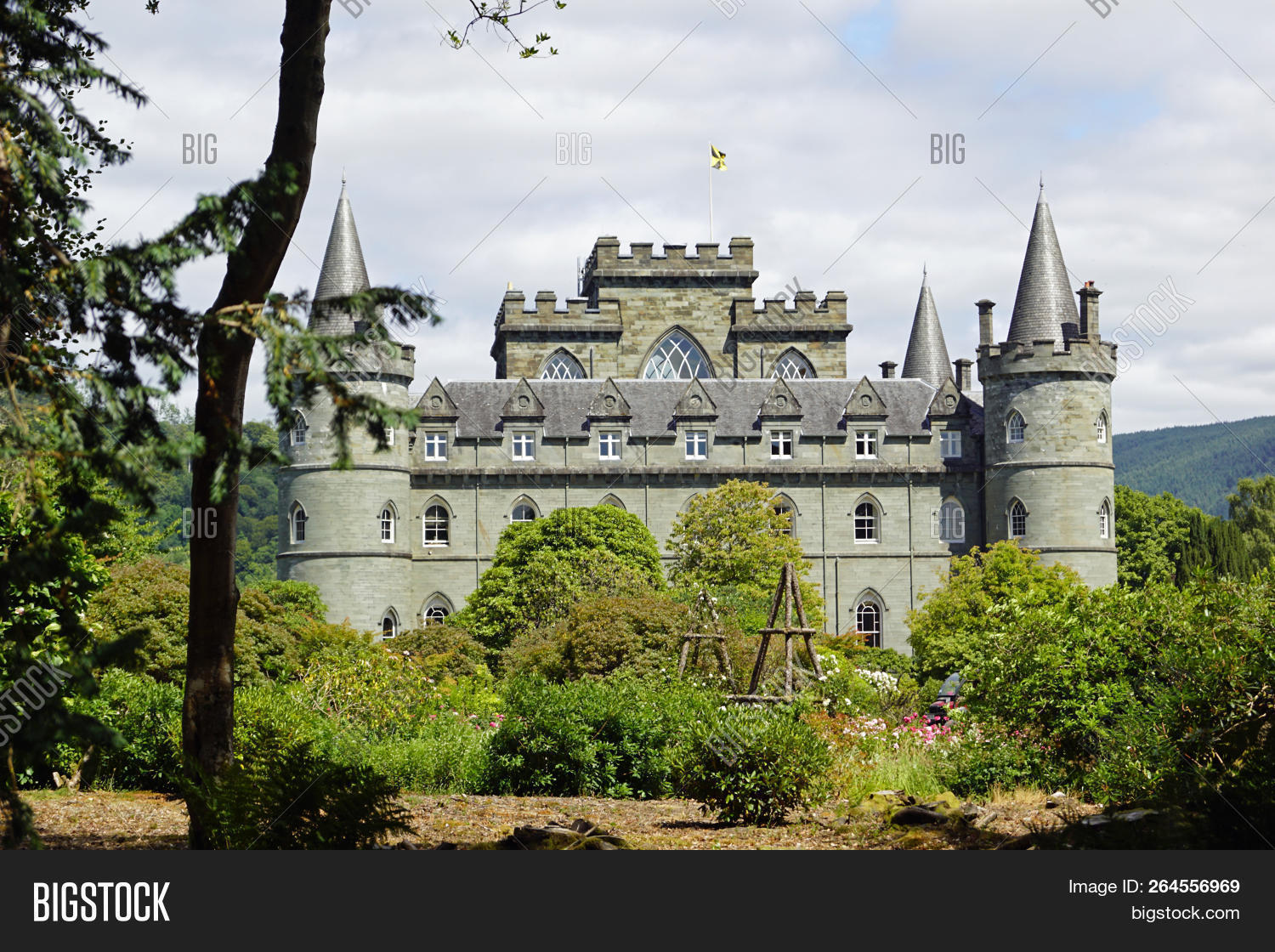 Inveraray Castle Image & Photo (Free Trial) | Bigstock