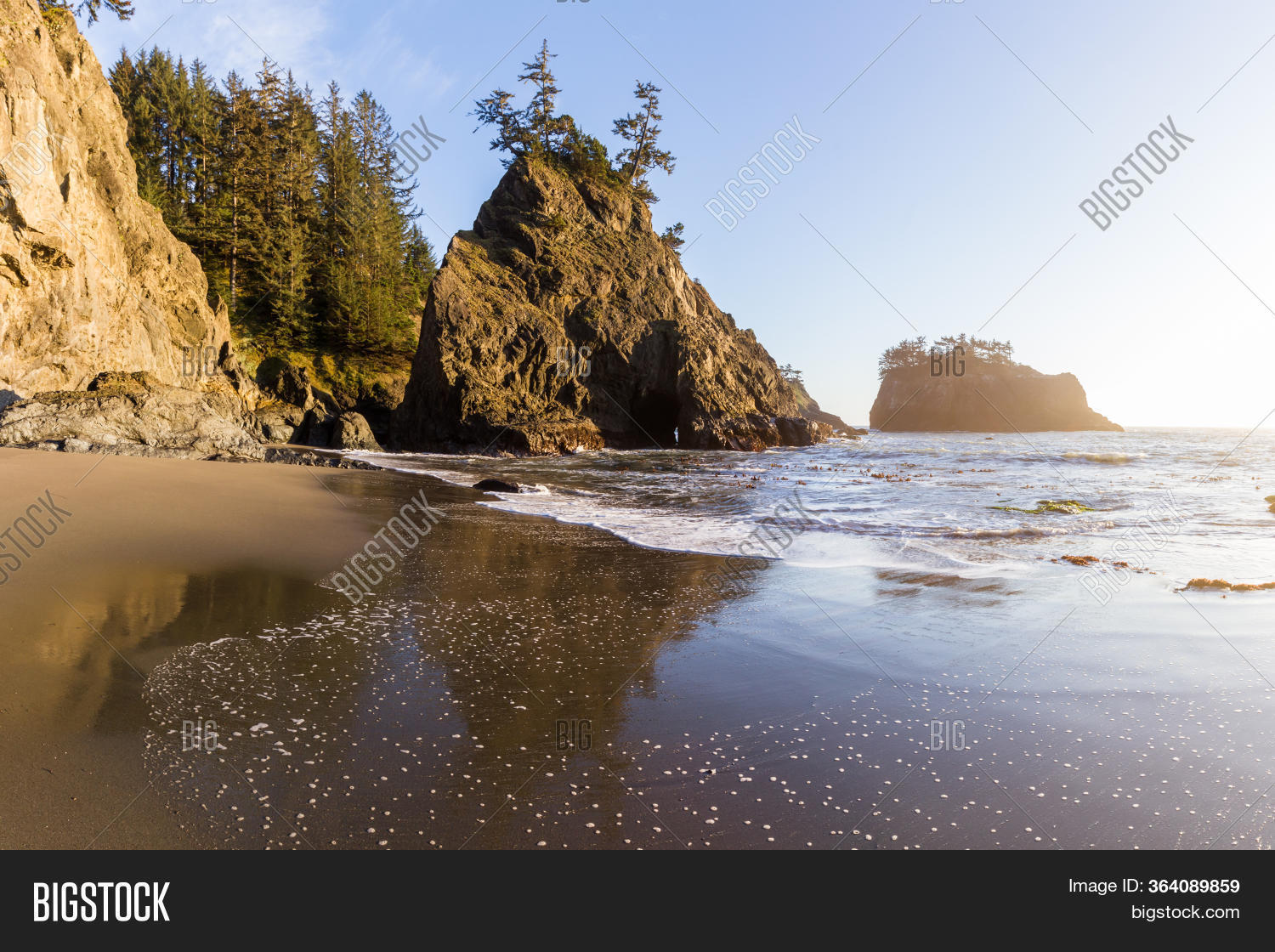 Secret Beach, Oregon Image & Photo (Free Trial) | Bigstock