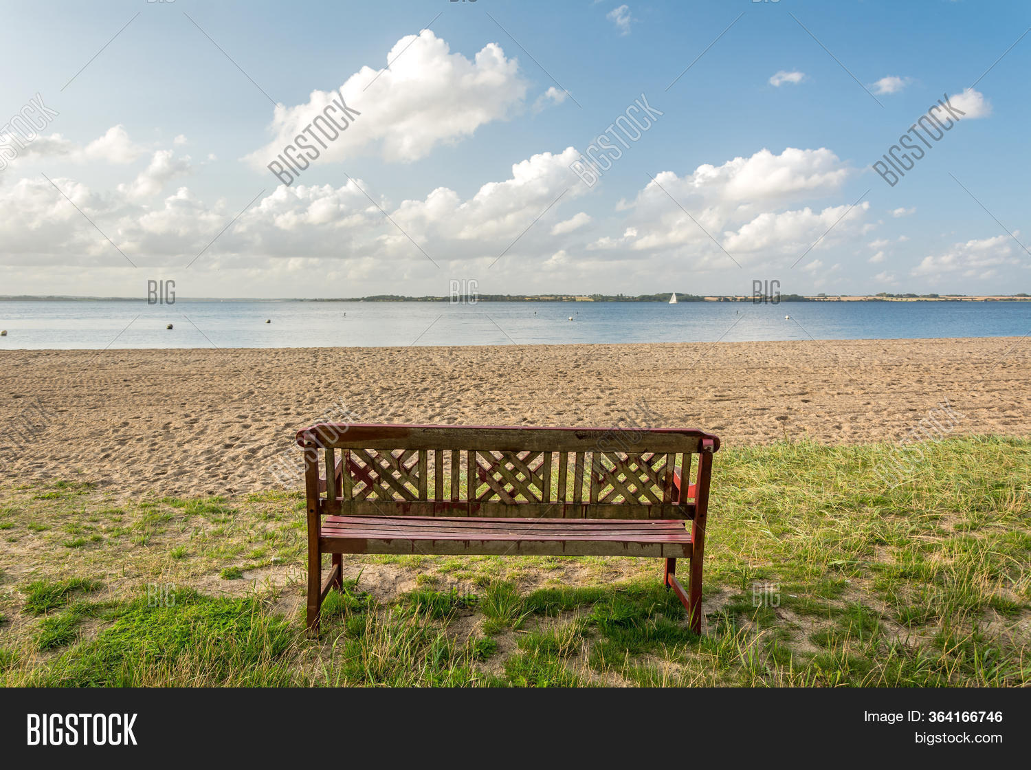 Lonely Bench Facing Image & Photo (Free Trial) | Bigstock