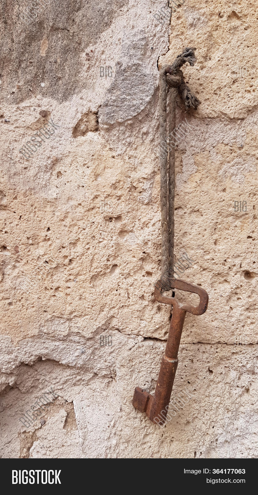 Rough Rusty Metal Key Image & Photo (Free Trial) | Bigstock