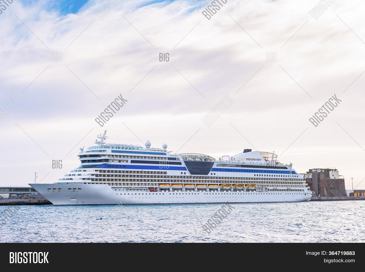 Cruise Ship, Side View Image & Photo (Free Trial) | Bigstock