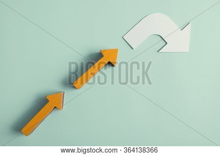 White Arrow Turning Image & Photo (Free Trial) | Bigstock