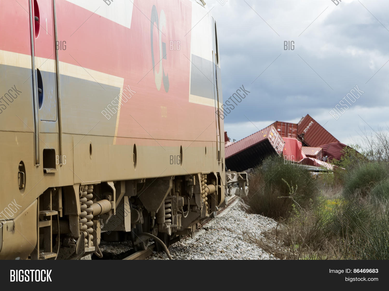 Derailed Train Coaches Image & Photo (Free Trial) | Bigstock