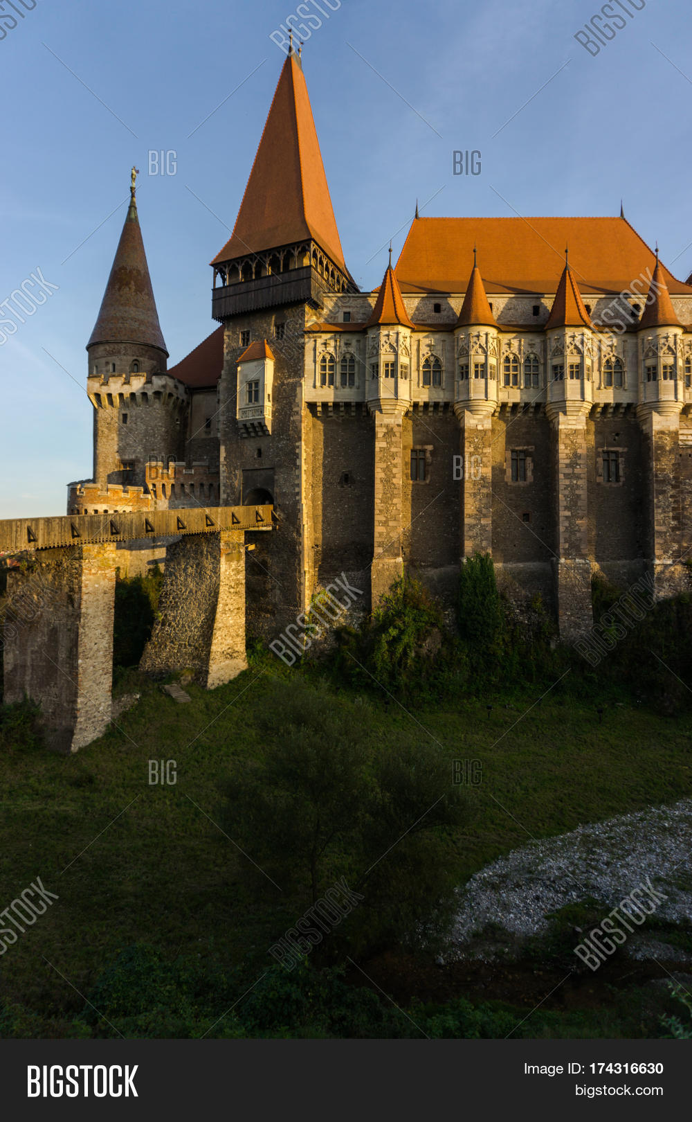 Corvinesti Castle, Image & Photo (Free Trial) | Bigstock